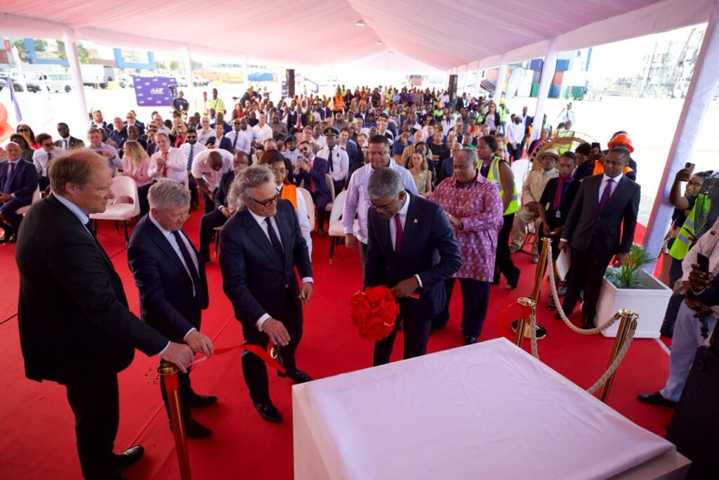AGL officially launches Lobito terminal, to strengthen operations in ...