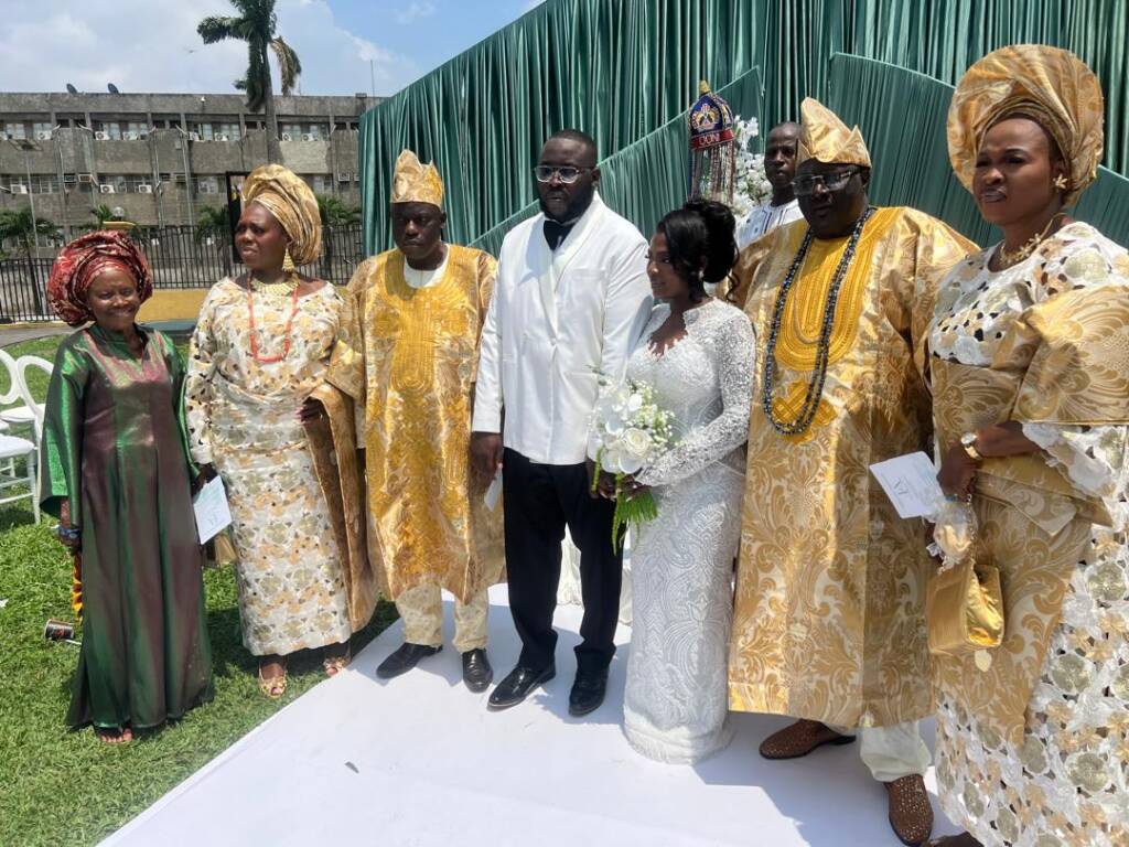 Glamour as Senator Omisore, Ooni, Olu of Temidire, others grace Chief ...